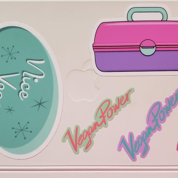 WEIRD MOM STICKER Creepy Spooky Horror Mother Vinyl Decal Retro Horror ...