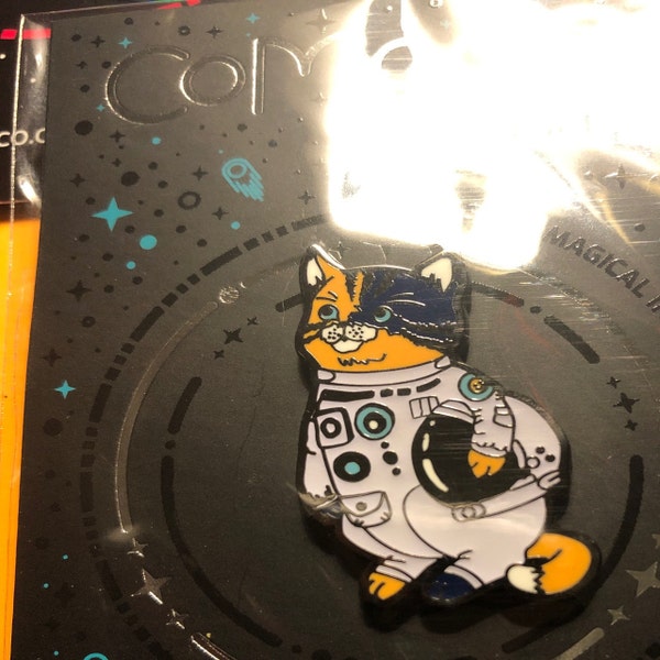 Cat Lapel Pin, Astronaut Pin, Space Lover, Cat in a Space Suit, Space Helmet Pin, Cat Lapel Pin ...