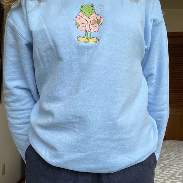 Embroidered Frog Crewneck L Comfy Frog Sweatshirt - Etsy