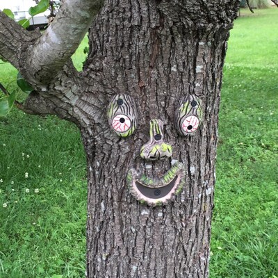 Clown Garden Decoration. Tree Face Outdoor Sculpture Statues. - Etsy
