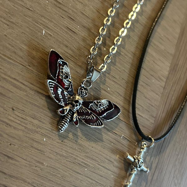 Blood Red Death Moth Head Hawkmoth Gothic Witchy Skull Pendant Silver ...