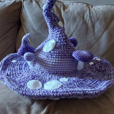Twisted Toadstool DIGITAL Crochet PATTERN. This is a Pattern, Not a ...