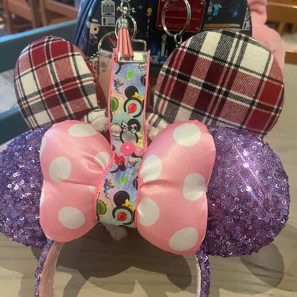 Ear Saver Key Fob , Minnie Ear Headband Keeper, Ear Holder for Backpack ...