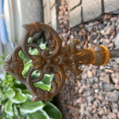 4' Garden Stakes Property Marker Driveway Marker Tree Stake WISE OAK ...