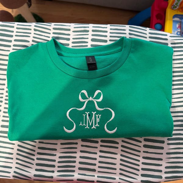 Bow Monogram Frame, Machine Embroidery Design, Long Tail Bow Frame ...