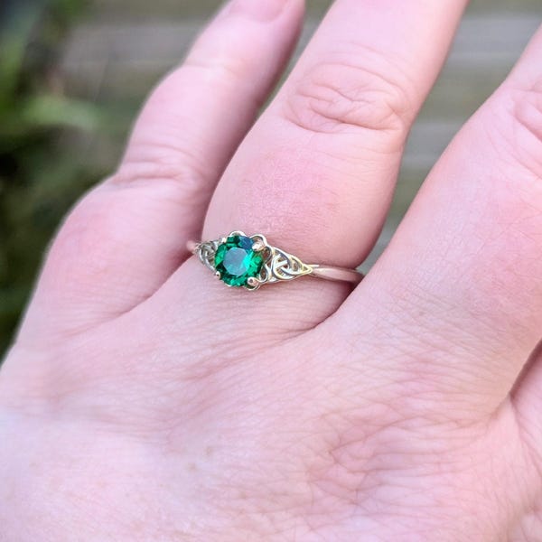 Green Celtic Ring Emerald Ring May Birthstone St. Patrick's Day Ring ...