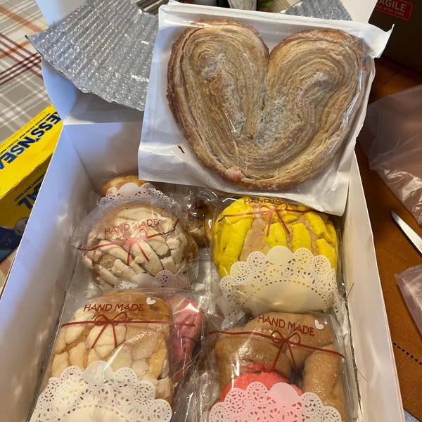 Mexican Sweet Bread/ Pan Dulce/ Variety of Traditional Mexican Sweet ...