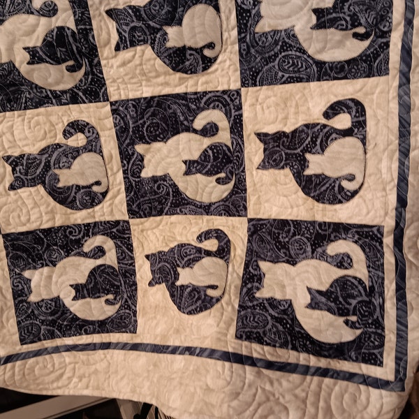 SIDEKICK Cat Applique Quilt PDF Pattern From Quilts by Elena ...