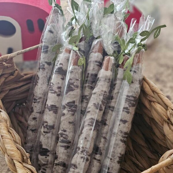 Cookies 'N Cream "birch Tree" Inspired Pretzel Rods (2 DOZEN) - Etsy