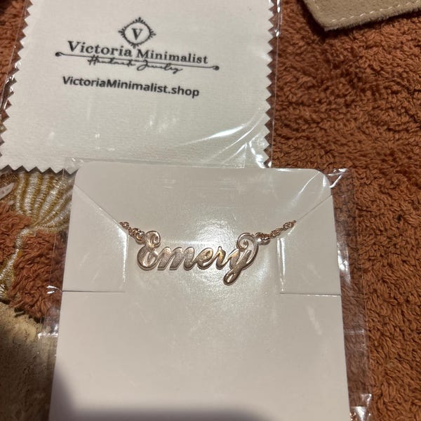 Carrie Font Name Necklace • Personalized Carrie Style Nameplate ...