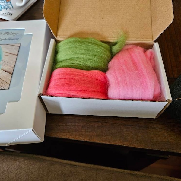 Avocado Pin, Magnet, Mini Needle Felted, Merino Wool Unique Accessory ...