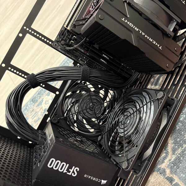 TT Thermaltake Full Modular Psu Customized Cables Sleeved Silver Plated ...