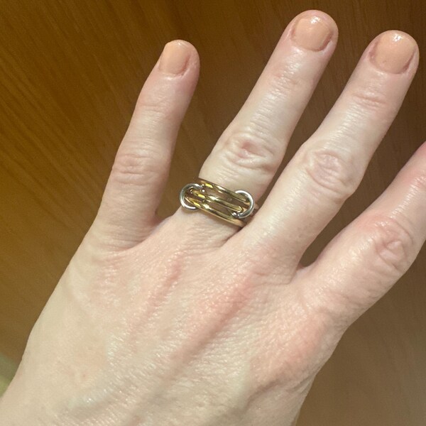 White Enamel and Gold Plated Resizable Ring Liquid Design White Rings ...