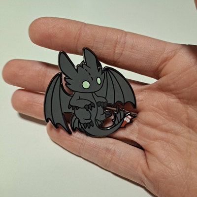 Toothless Pin Light Fury Pin Night Lights Pin How to Train Your Dragon ...