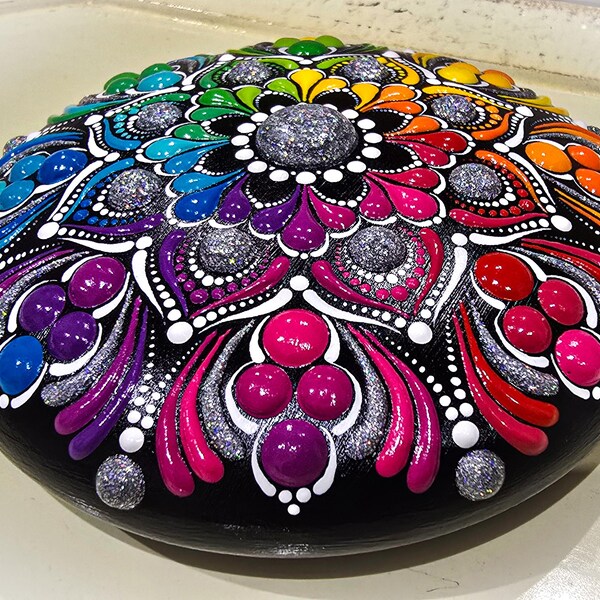 Mandala Heart, Painted Stone, Artificial Stone, Dot Painting ...