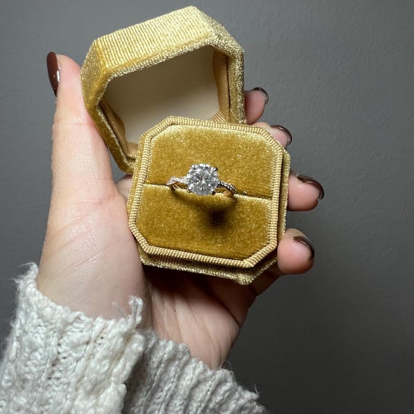 Velvet Ring Box by Caitlyn Minimalist • Dainty Engagement, Wedding Ring ...