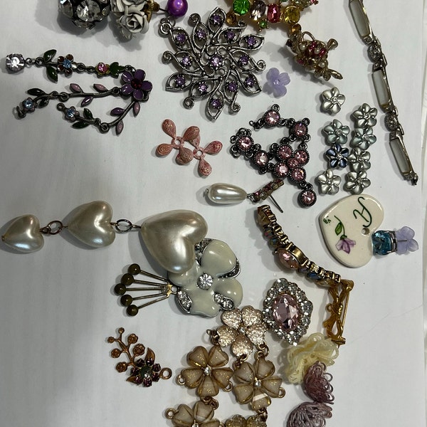 Shades of Blue Vintage Pink Rhinestone Salvage Harvest Lot Necklaces ...