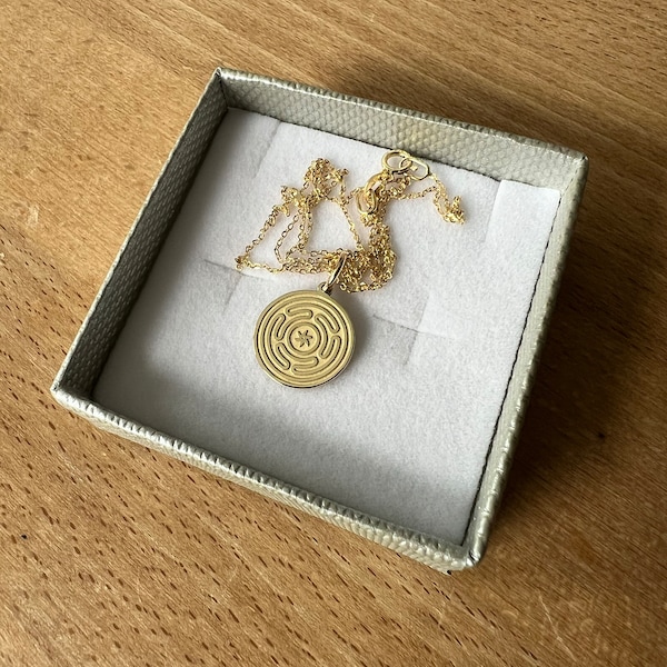 14K Solid Gold Ace of Spades Pendant, Poker Cards Necklace, Blackjack ...