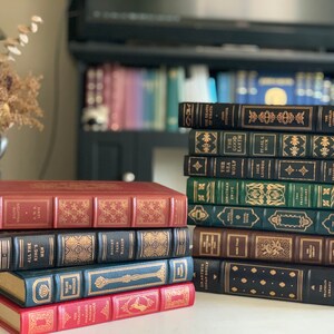 Set of 5 Vintage Decorative Books in Your Choice of Color - Etsy
