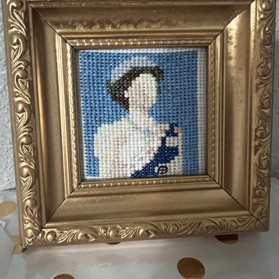 Queen Elizabeth II, Mini Cross Stitch Pattern, Easy Cross Stitch, Save ...