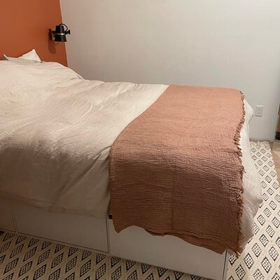 Dual Color Morrocan Tan Adult Gauze Blanket, Cotton Muslin Bed Cover ...