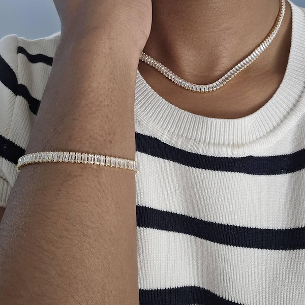 18k Gold Filled Hallowed Star and Attached Heart Engraved Pattern ...