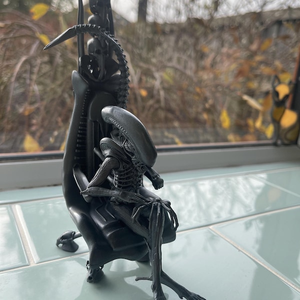 Alien A4 Poster, Know Your Xenomorph, Perfect Organism, Nostromo Crew ...