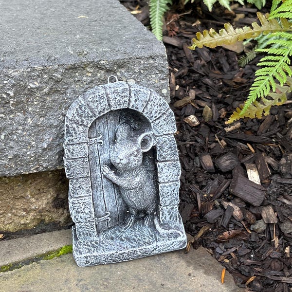 Mouse Garden Door Statue - Concrete Antiqued Stone Finish Statue - Etsy