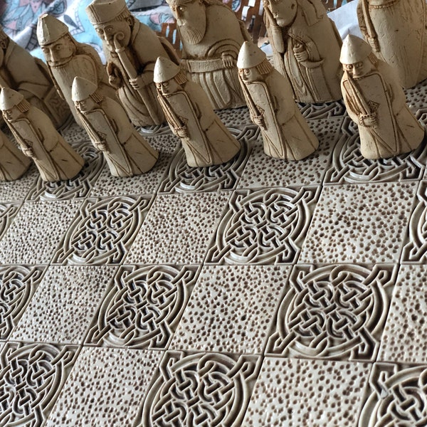 Celtic Chess Set (aka. Fidchell) - Etsy