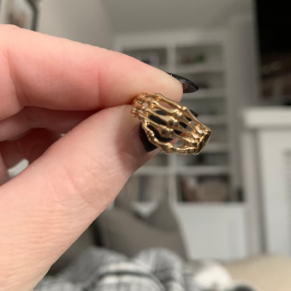 14k Gold Skeleton Hand Ring - Etsy