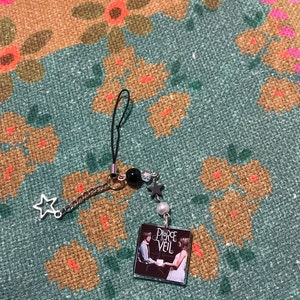 Deftones 'around the Fur Album Inspired Beaded Keychain / Phone Charm ...