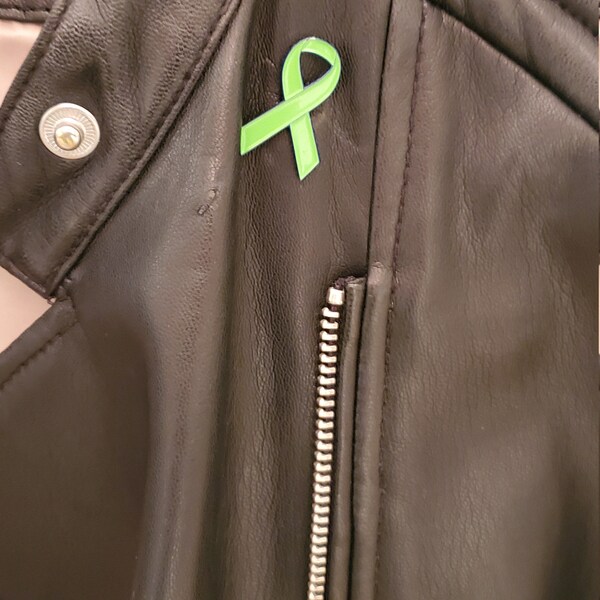 Green Awareness Ribbon Enamel Pin: BFRB, Trichotillomania Support - Etsy