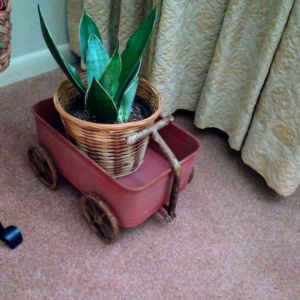 Rustic Red Wagon for Decor Farmhouse Garden Porch Yard Art Planter DX98 ...