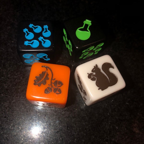 Acorn Dice / Set of 2 / D6 - Squirrel, Fall, Autumn - Etsy