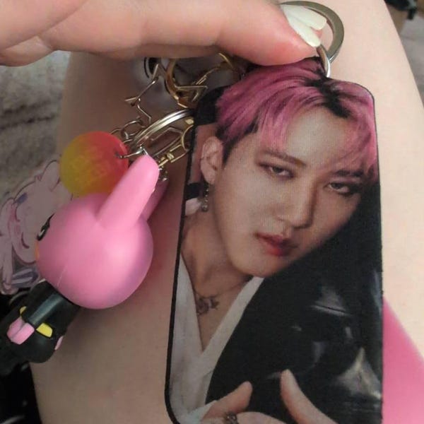 ENHYPEN Ni-ki K-pop Lip Balm Holder Keychain/chapstick Holder Kpop Bias ...