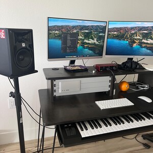 Logitech-squeezebox-crm66 Injection Molded Front and 3D Printed Rear ...