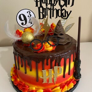 Personalised Cake Topper Book / Bookworm / Reading | Etsy UK