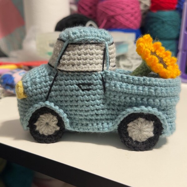 Amigurumi Crochet Truck Pattern: 4-in-1 Seasonal Designs (PDF File) - Etsy