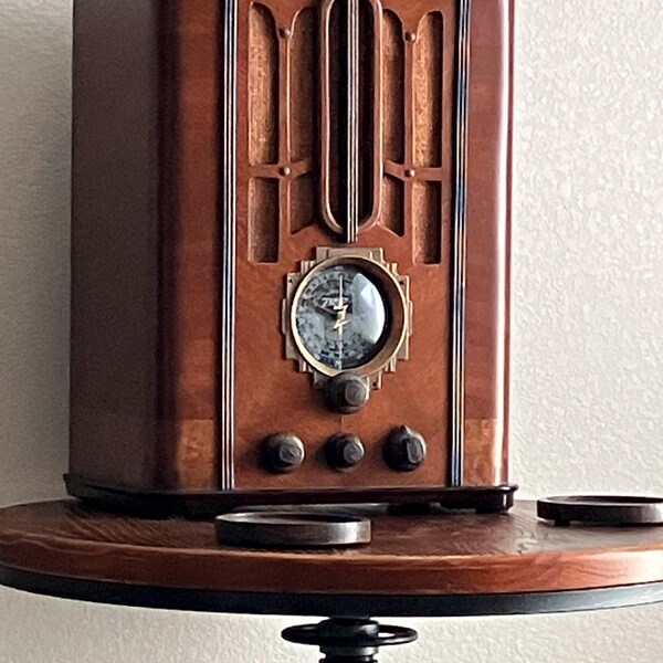 Legacyradios. 100 Professionally Restored Antique and Vintage Radios ...