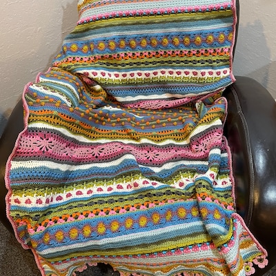 Magic Circles Scarf Pattern by Jane Crowfoot - Etsy