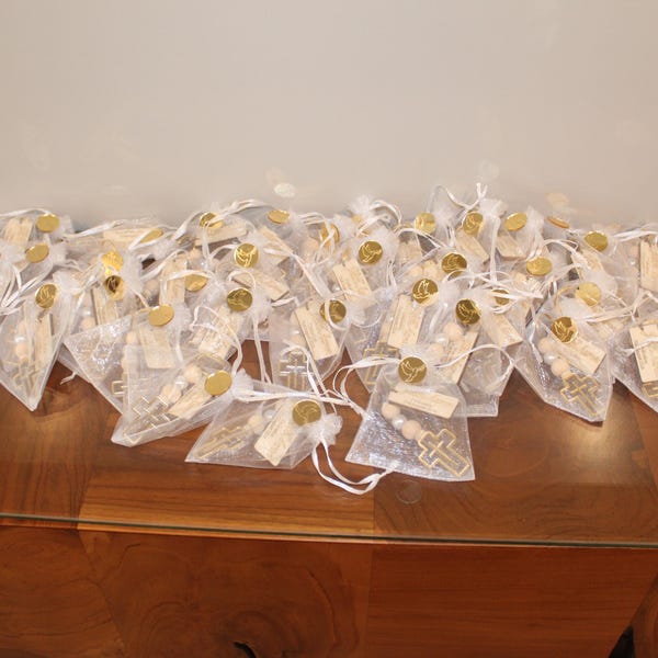 Christening Guest Favors, Personalized Mini Wooden Rosary Favor Baptism ...