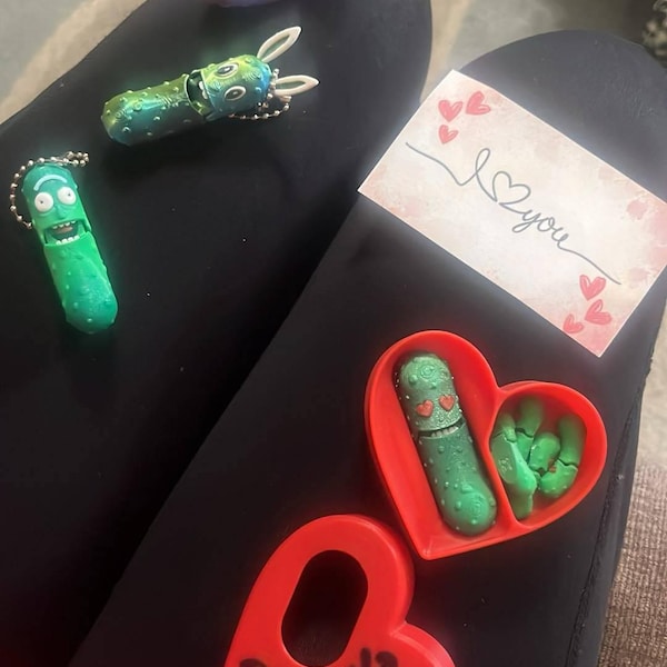 Pedro the Tickle Pickle: 3D Printed Fidget Keychain With Sombrero - Etsy