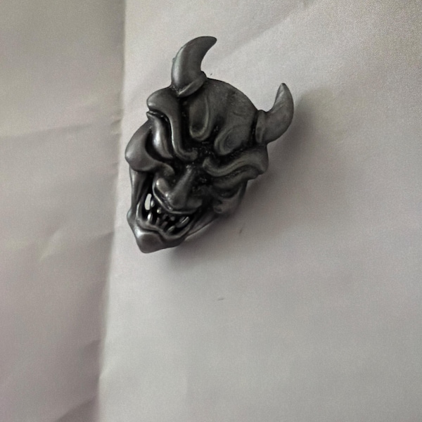 Fan Designed the Expanse Amos Oni Cosplay Pin - Etsy