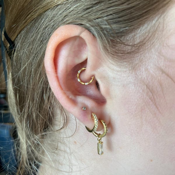 Gold Daith Jewelry Earring, Simple Titanium Minimalist Daith Jewelry ...