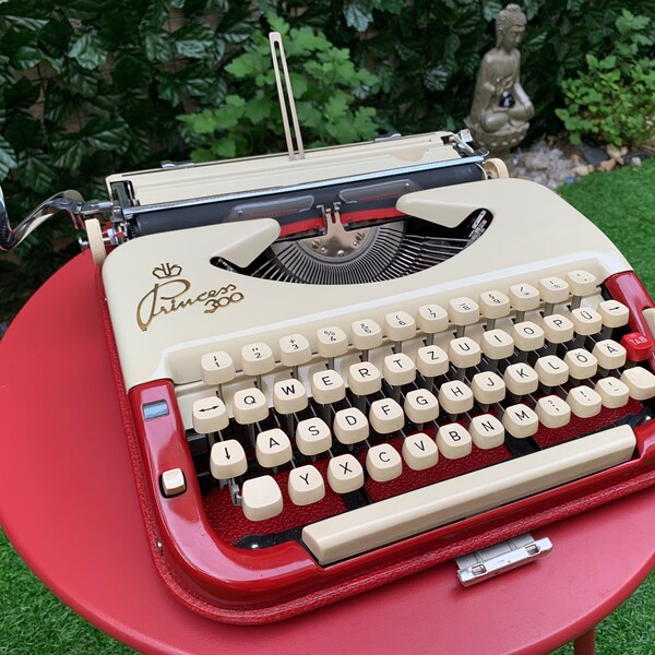 Beautiful Rare GREEN 1955 Alpina SK24 Typewriter - Working - Design ...