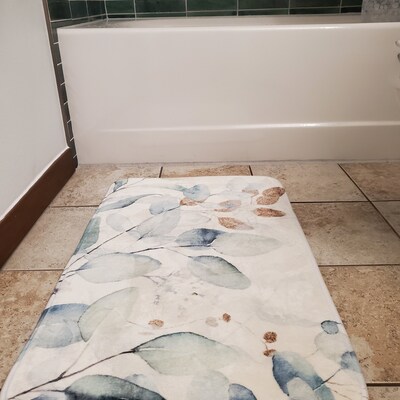 Eucalyptus Botanical Green and Gold Brown Bath Mat, Non-slip Modern ...