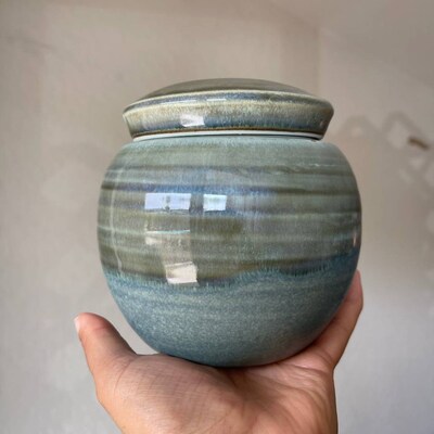5 Cu/in Mini Keepsake Urn Handheld Mini Keepsake Handmade Pottery ...