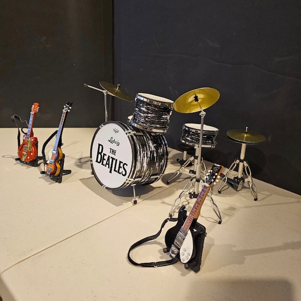 Miniature Beatles Instrument Set Accurate Reproduction of Guitars With ...