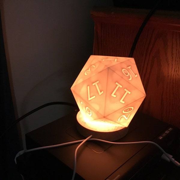 D20 Dice Lamp: 3D Printed Dungeons and Dragons Accent Light - Etsy