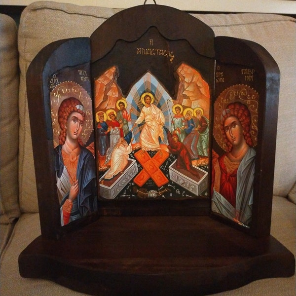 Christian Iconostasis With Resurrection of Jesus Christ Archangel ...